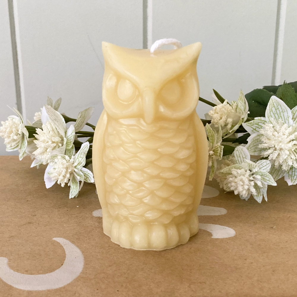 Owl - beeswax Candle – Evelyn and Owl