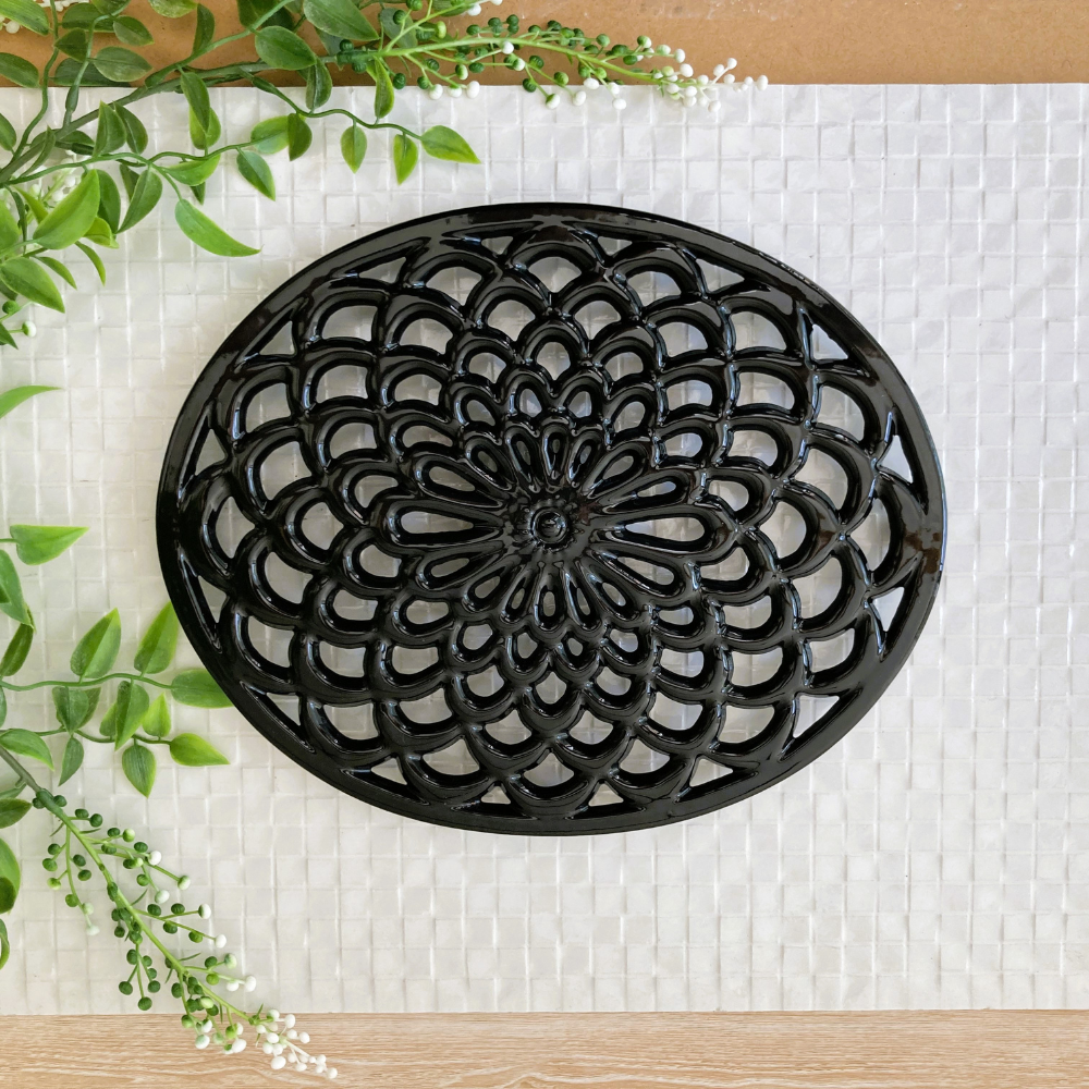 Farmhouse Oval Trivet – Evelyn and Owl