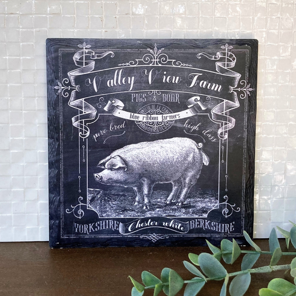 Farmyard Pig Trivet – Evelyn and Owl
